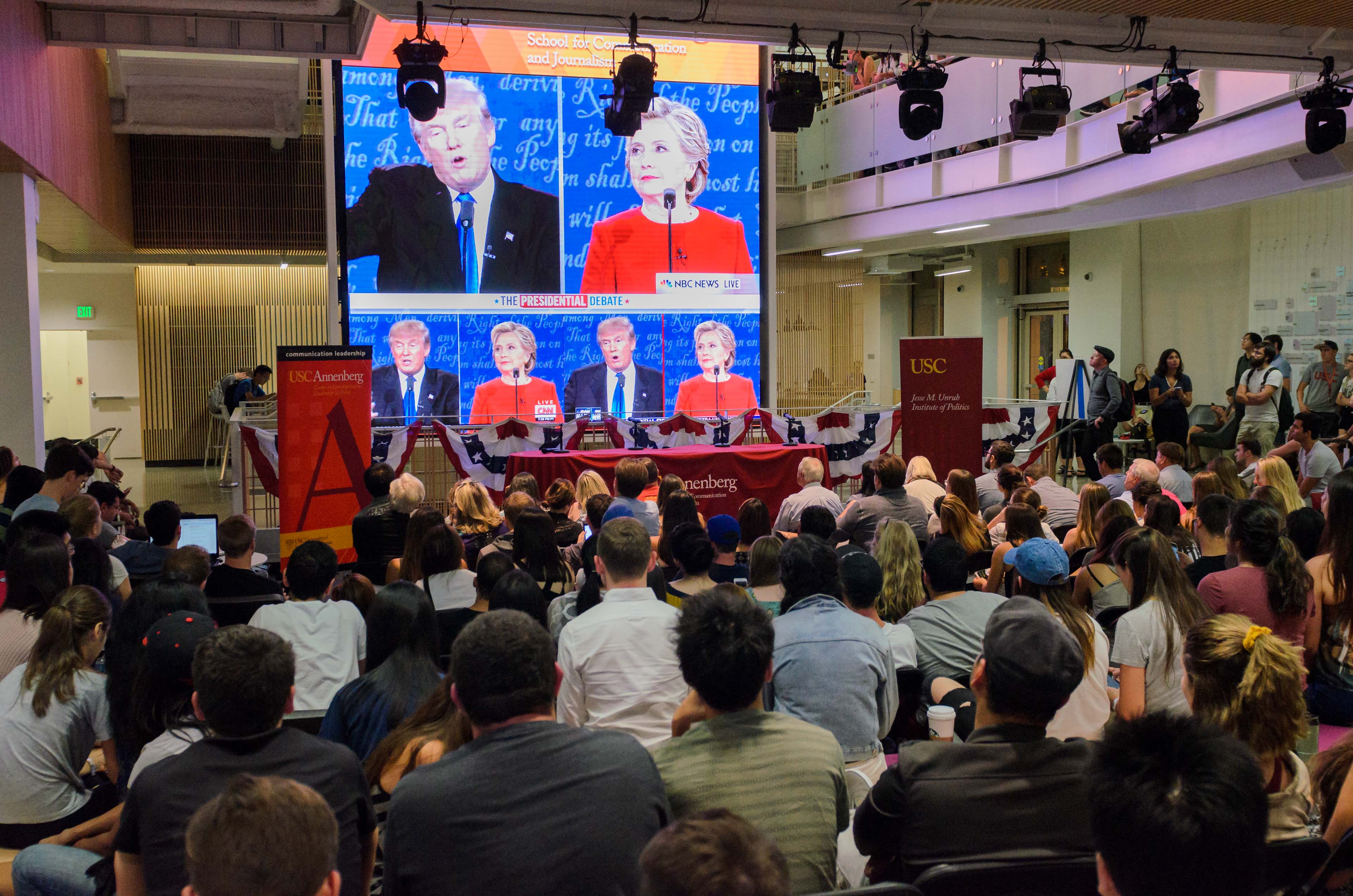 Photos: First 2016 Presidential Debate | USC Annenberg